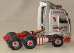 Miniature Construction World - Corgi "Inta-Site" brick truck Model