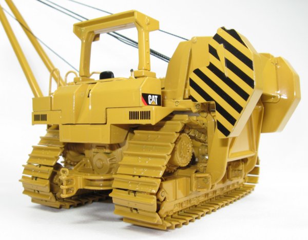 Miniature Construction World - Caterpillar 587T Pipe Layer